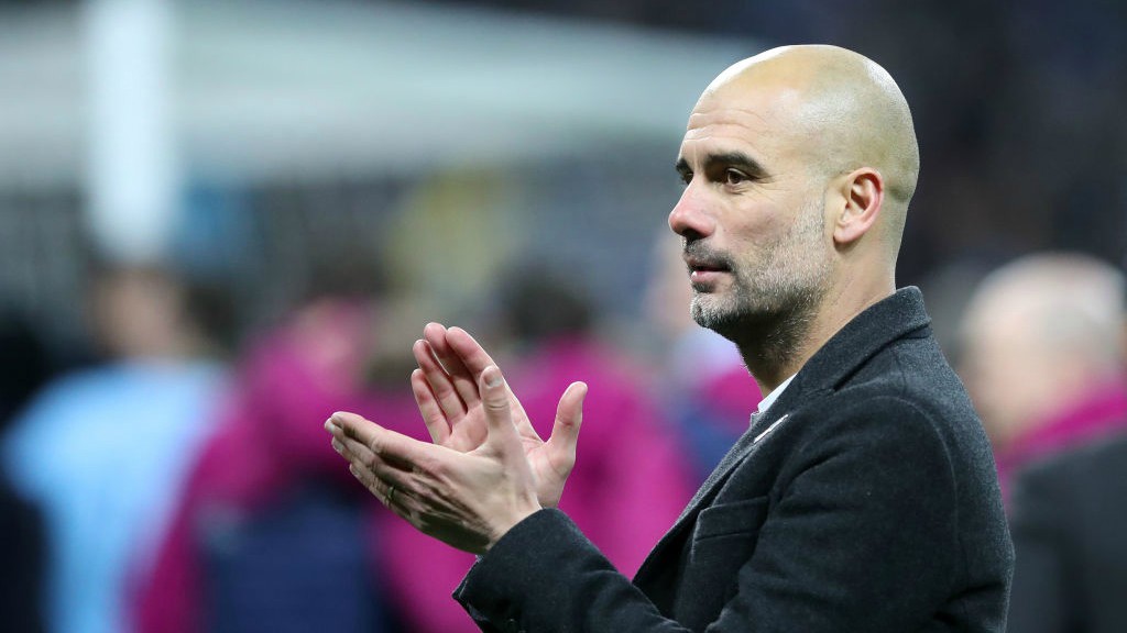 Pep Guardiola abre su palmarés con el City