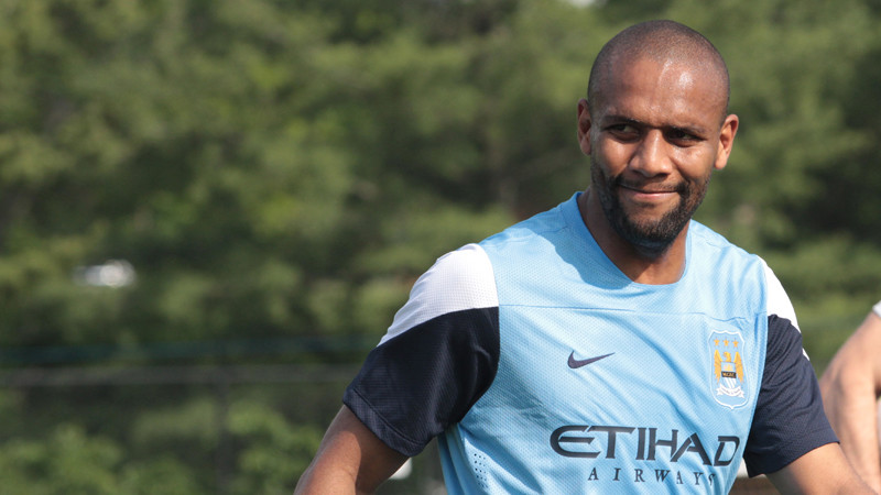 Maicon signs for AS Roma