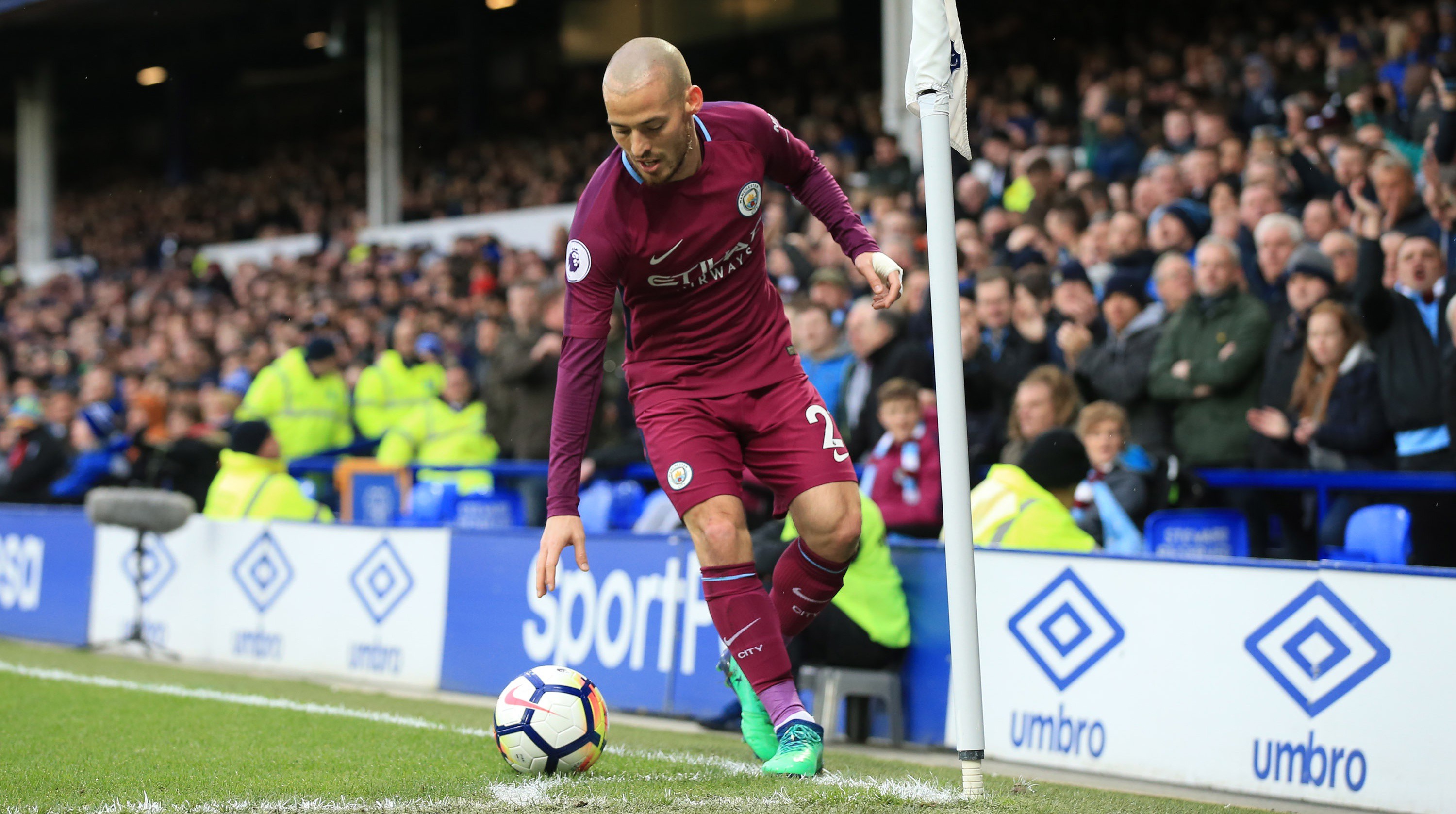 Extended highlights: Everton 1-3 City