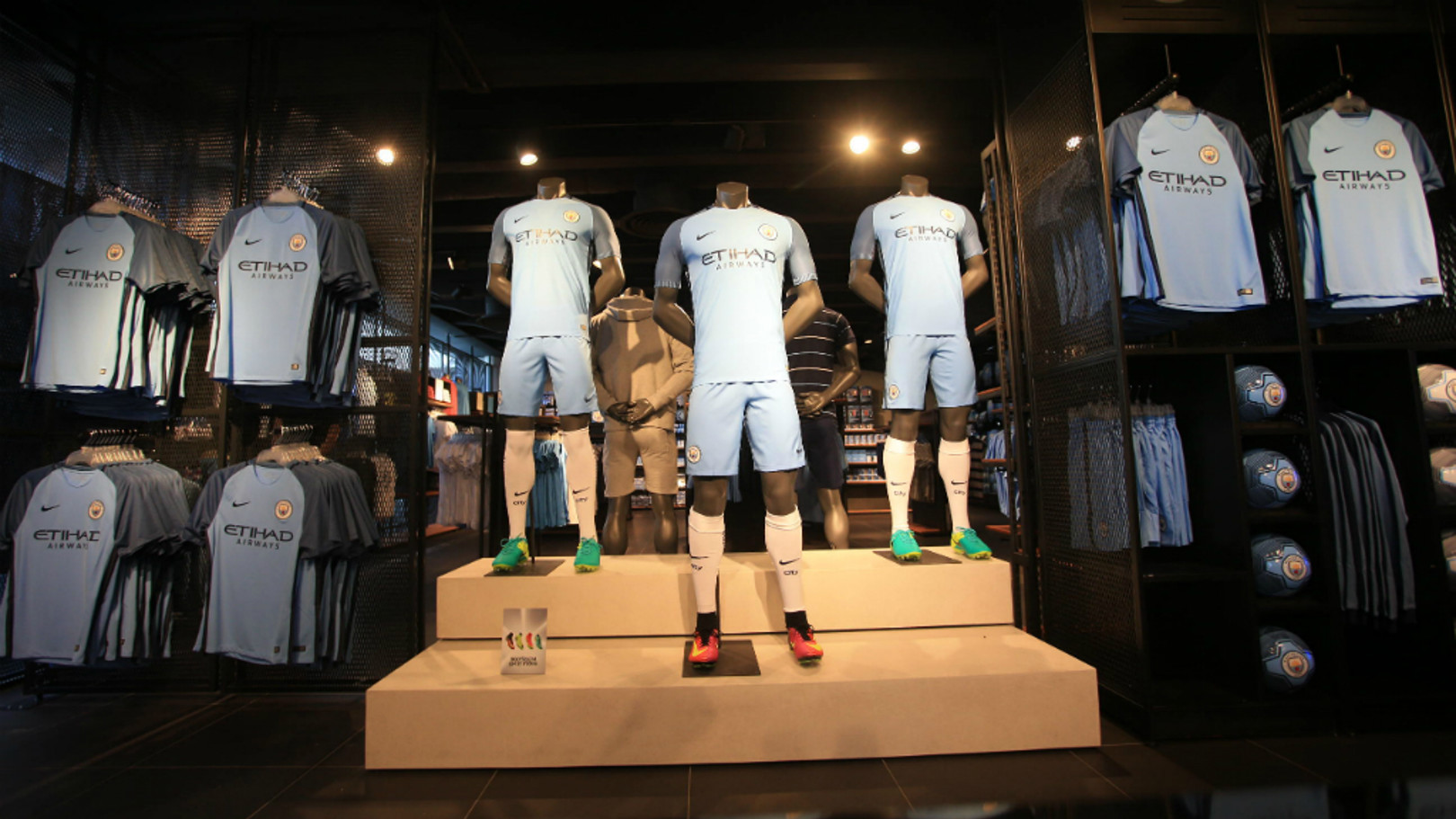 WATCH: CityStore relaunches with 2016/17 home kit