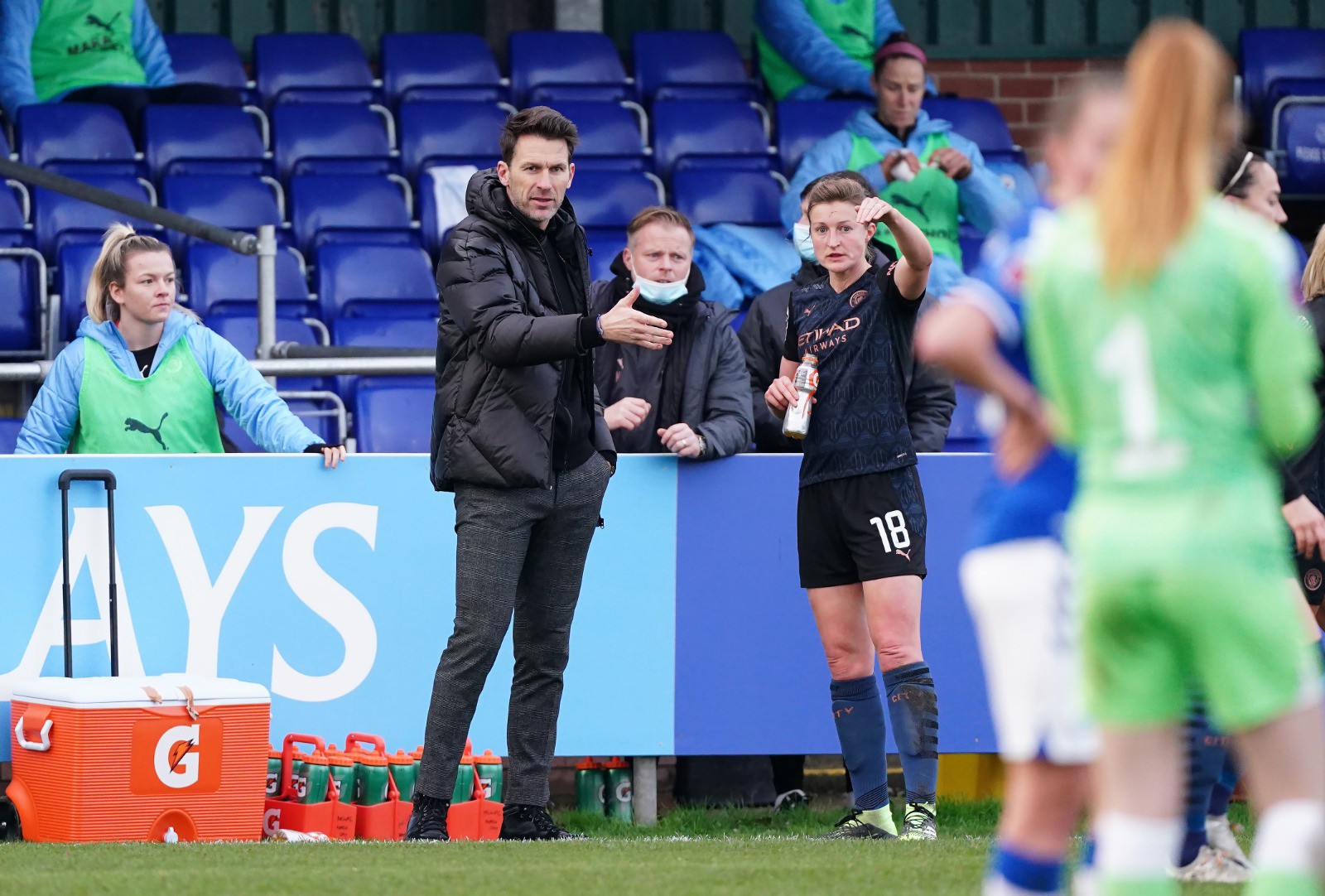 Taylor hails ‘classy’ Weir