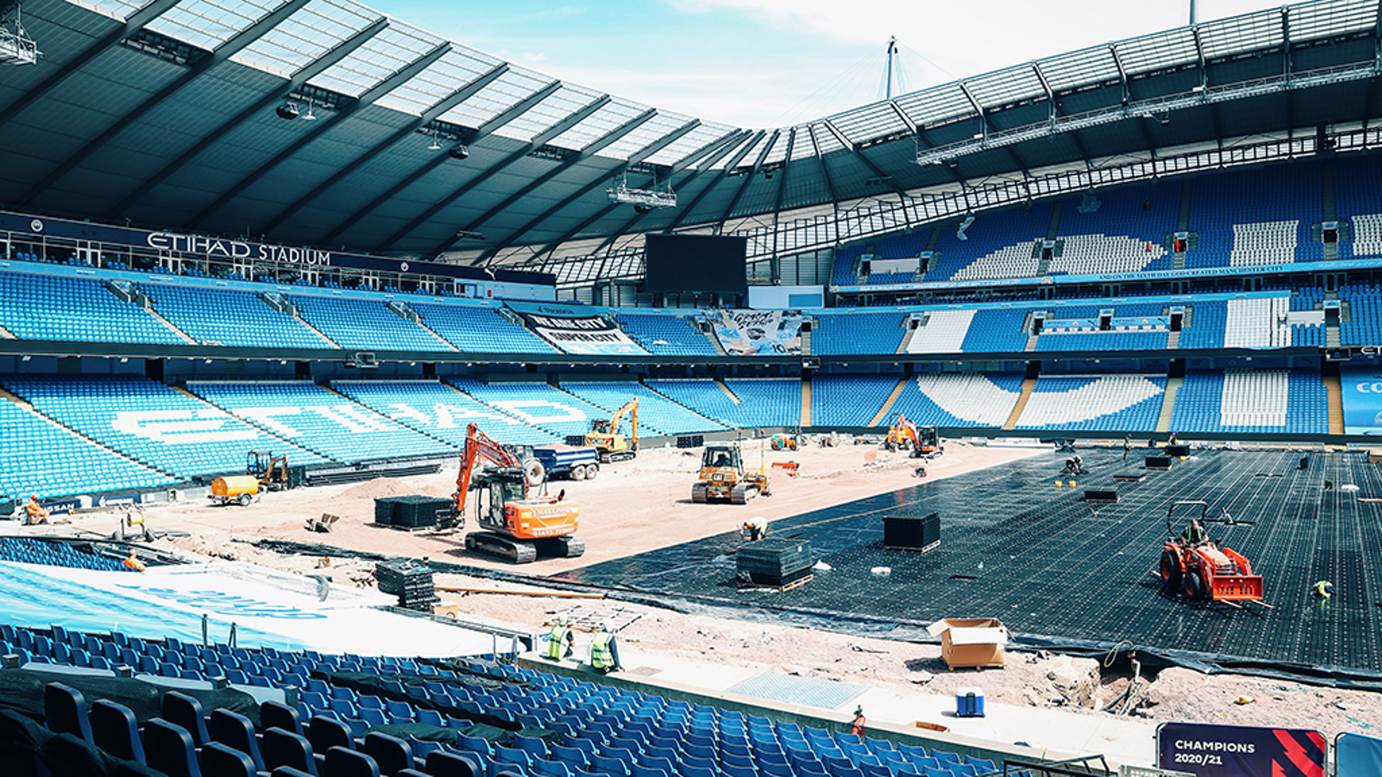 Behind-the-scenes: Etihad Stadium pitch progress